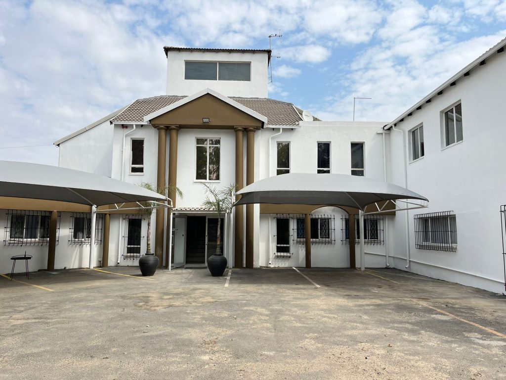 Chateau Accommodation | Ezilet